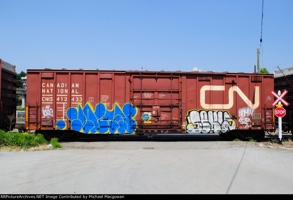 CNIS 413433 50-6 ft Single Door Boxcar (side A)